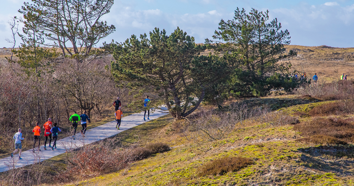 Hardlopen.nl - De Groet uit Schoorl Run loop je dit jaar virtueel!