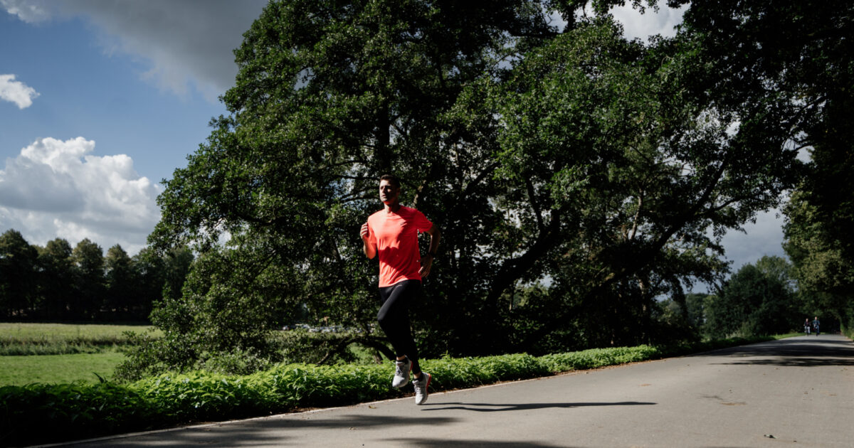 Hardlopen.nl - Hoe kun je zorgen dat je een gelijkmatig tempo loopt?