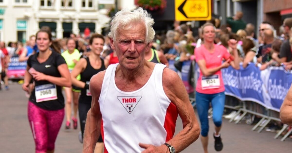 Hardlopen.nl - Wat is het geheim van de 79-jarige Gilles Bosman?